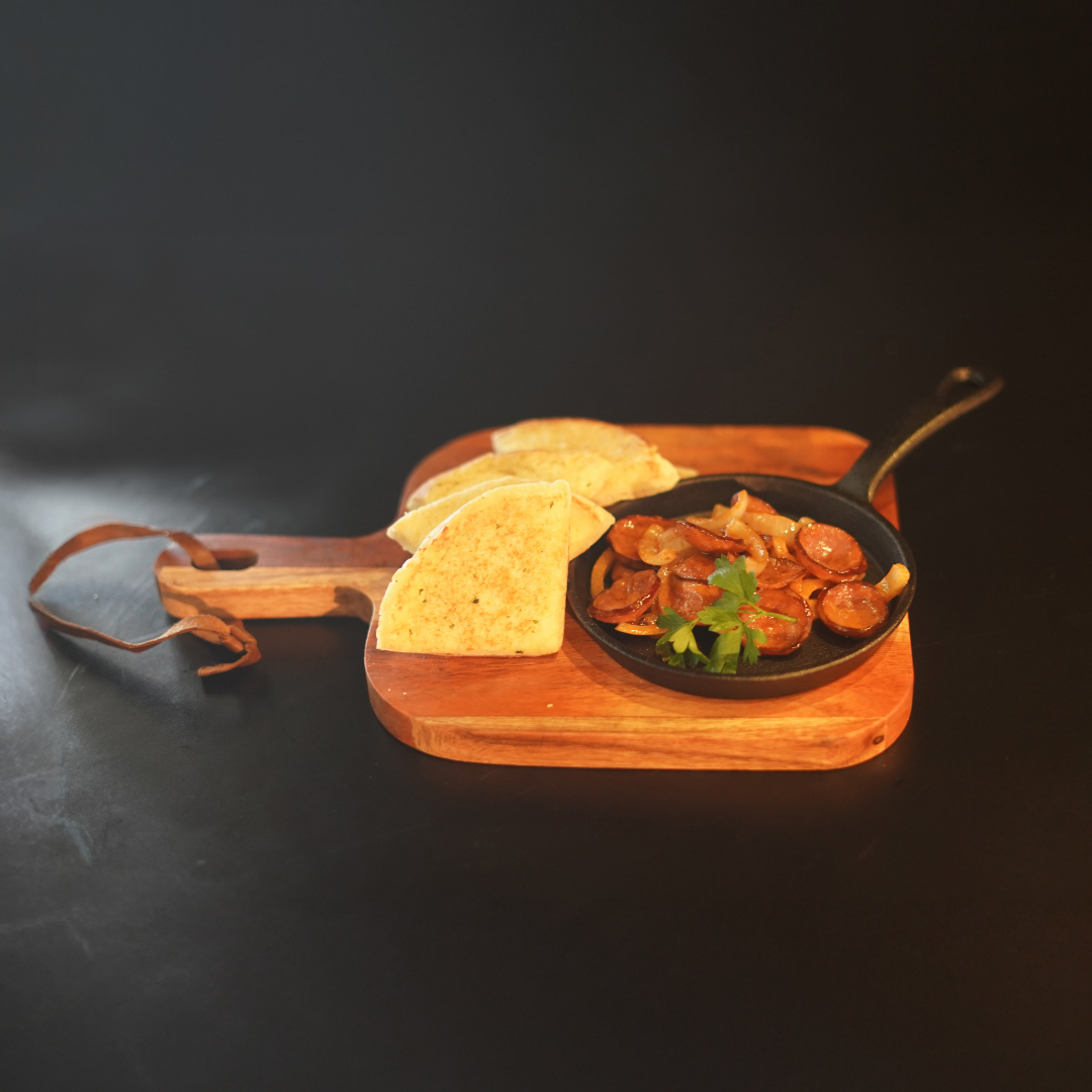 Chouriço & Bread – Prego & Plates