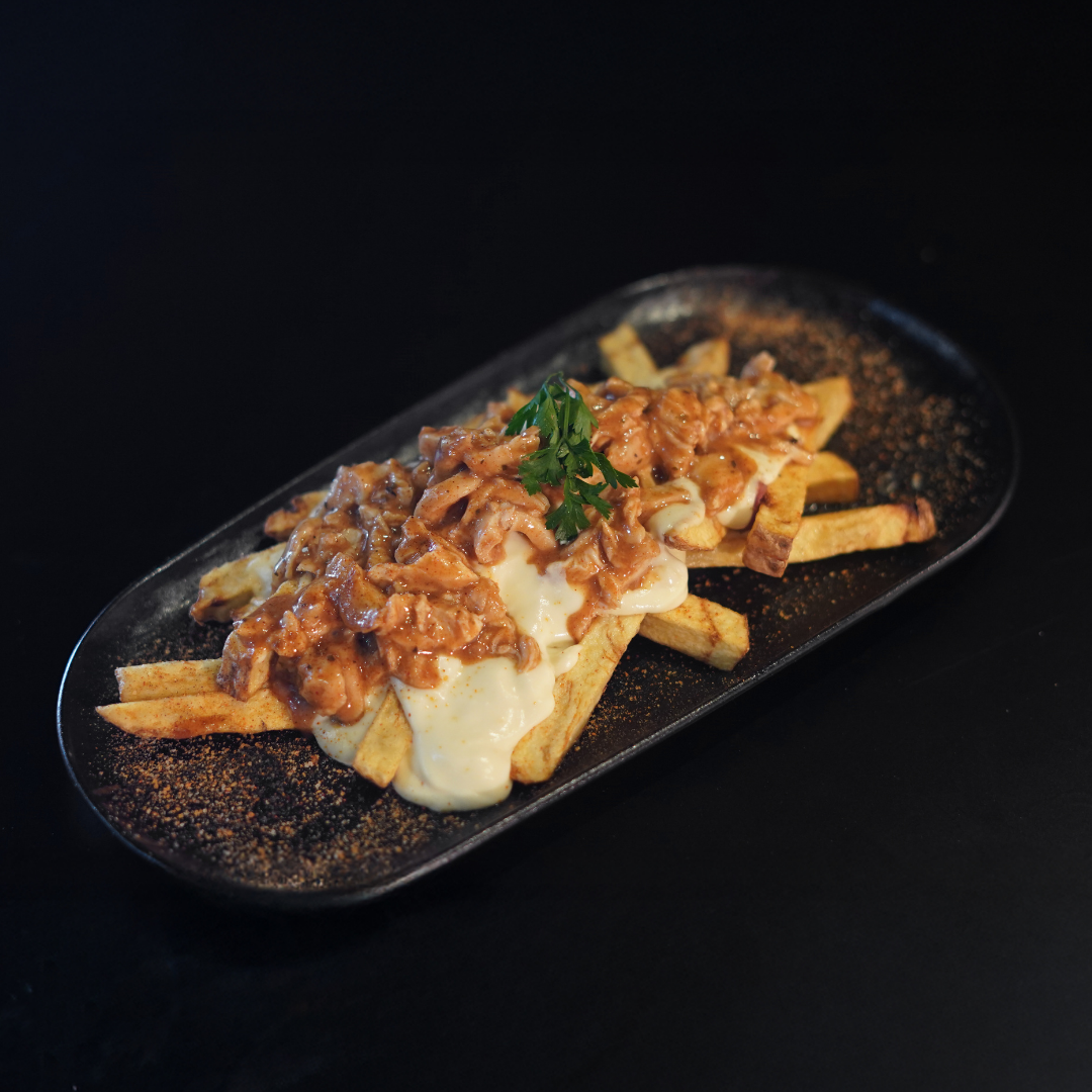 Loaded Fries Chicken – Prego & Plates